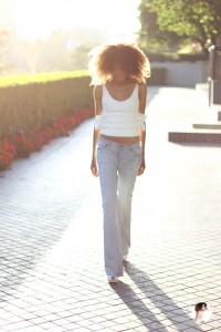 Ndoema rocks the midriff look in low rise flare jeans and leather ...