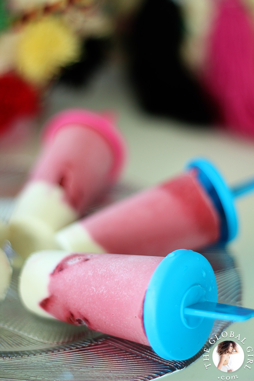 Healthy Strawberry Fruit Ice Pops | THE GLOBAL GIRL
