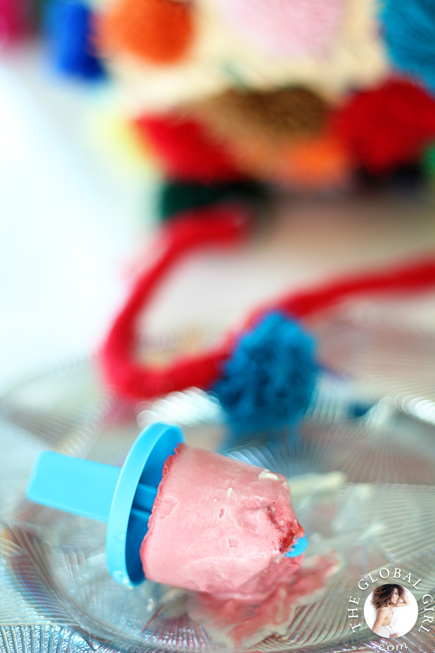 Healthy Strawberry Fruit Ice Pops | THE GLOBAL GIRL